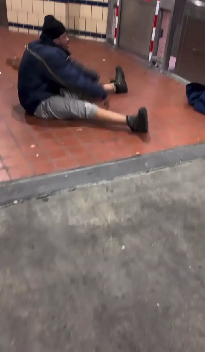 Dude is tweaking hard in Philly | Scrolller