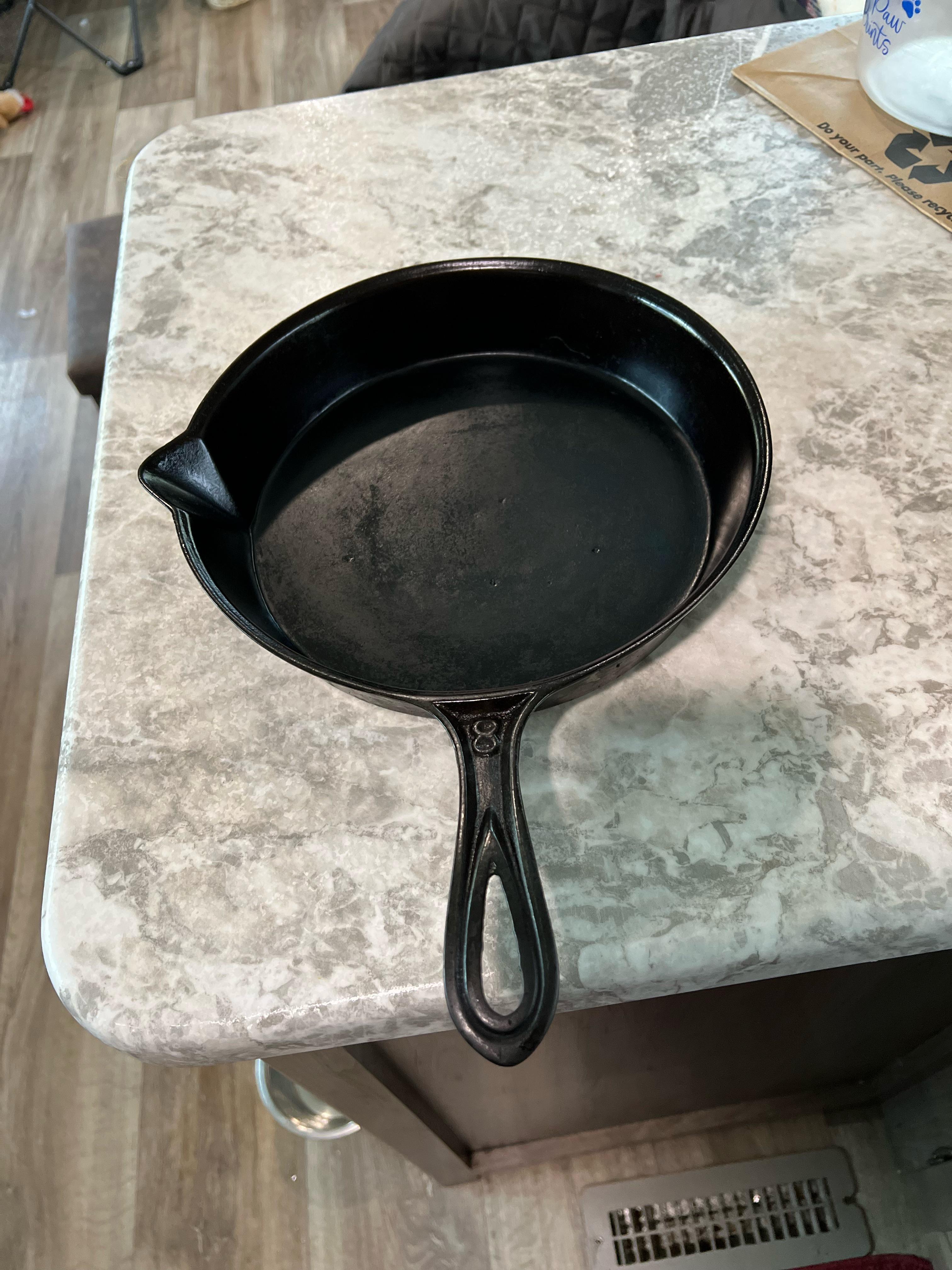 Can anyone ID this piece of cast iron? | Scrolller