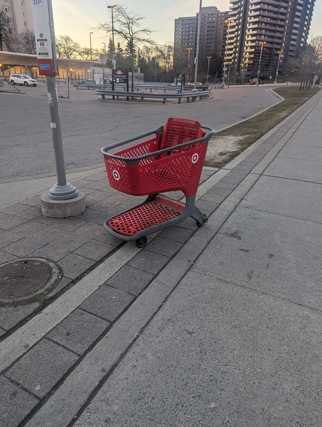 There's a Target shopping cart near Victoria park station | Scrolller