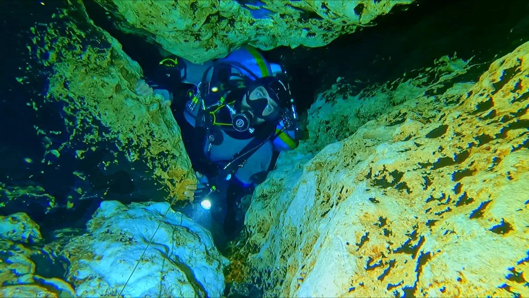 Crawling around some FL caves | Scrolller