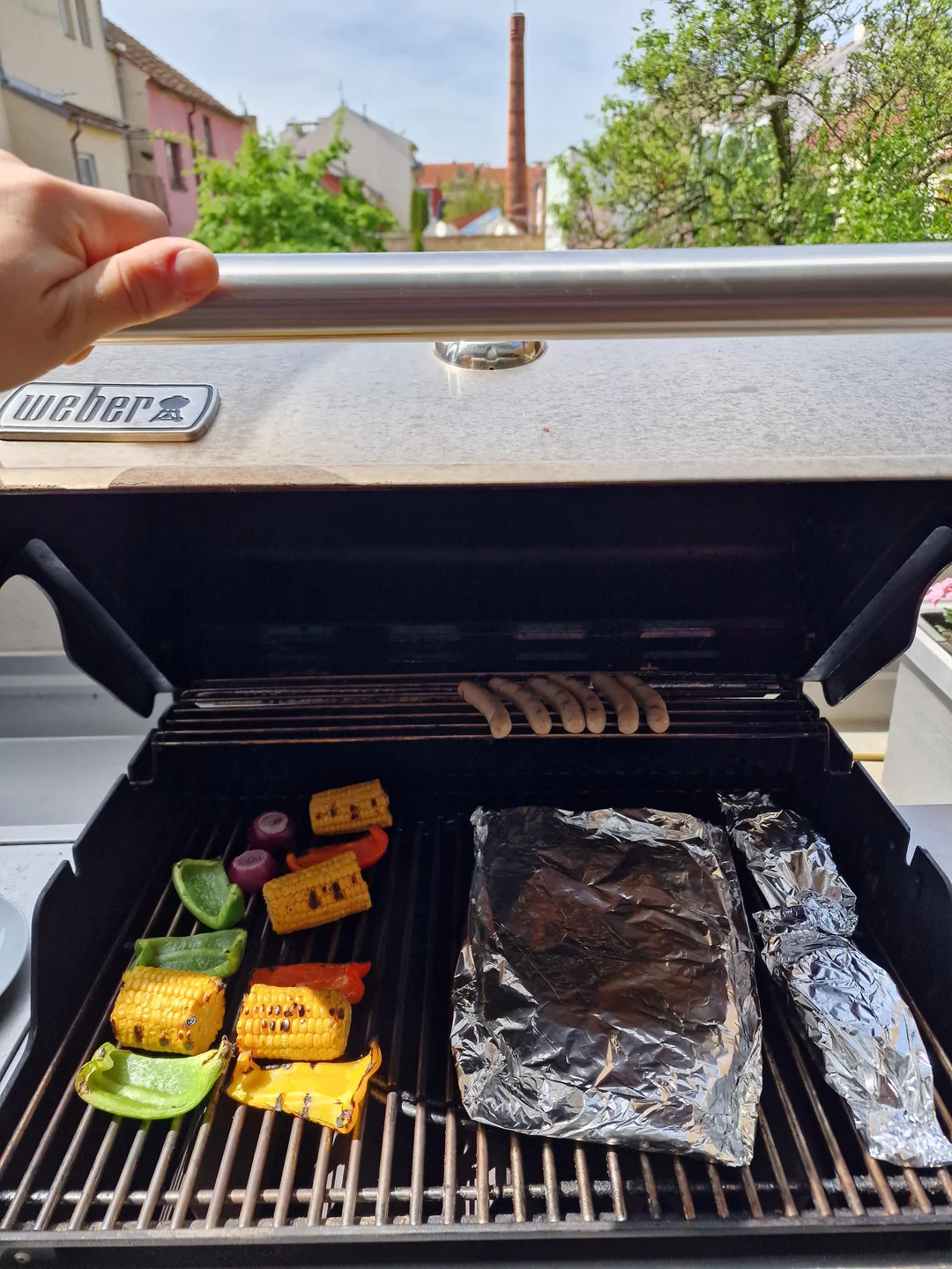 Quick lunch - ribs, sausages, cheese and some veggies | Scrolller