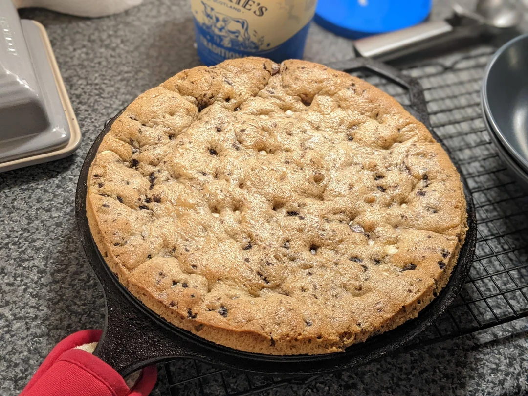 First time doing a skillet cookie with my Lodge. Wonderful. | Scrolller