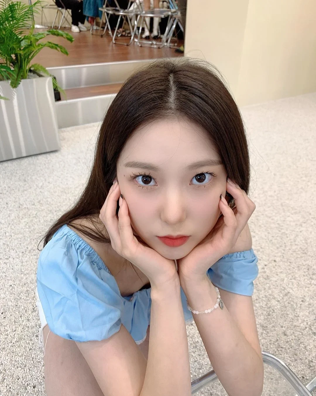 Choi Yujin | Scrolller