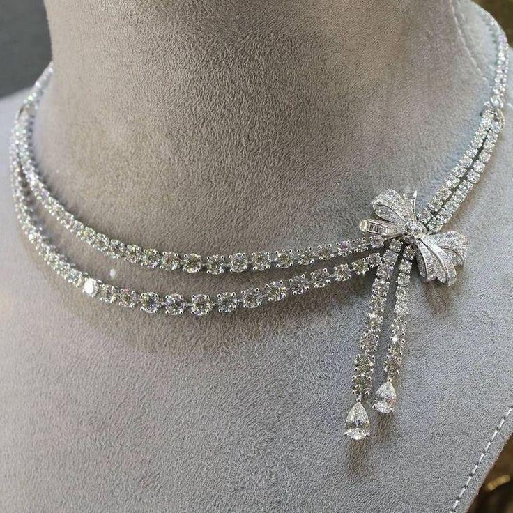 White Crystal Necklace | Scrolller