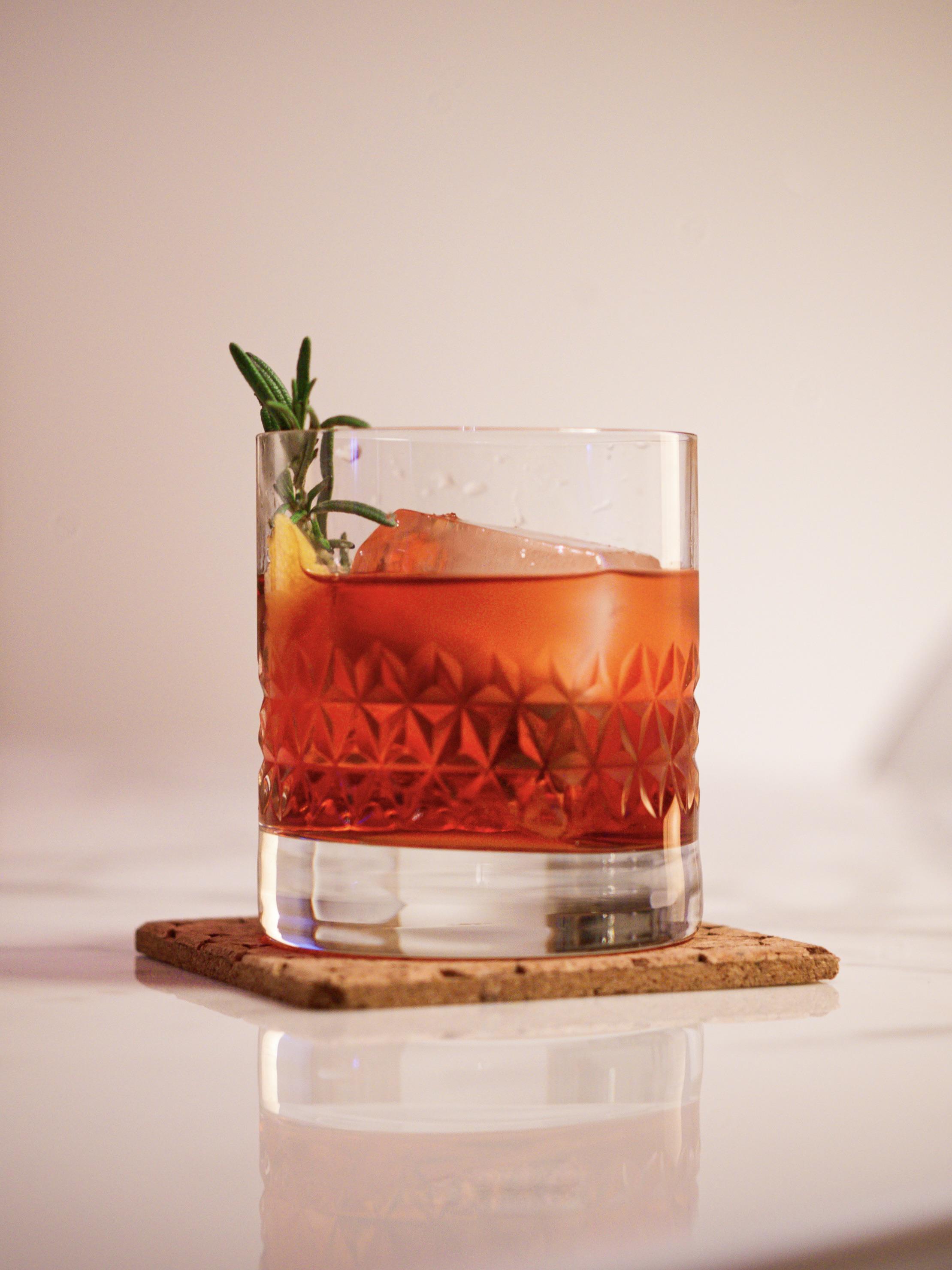 Mezcal Negroni | Scrolller
