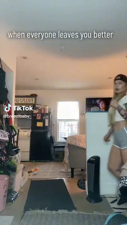 Brezay_ Throwing it back. | Scrolller