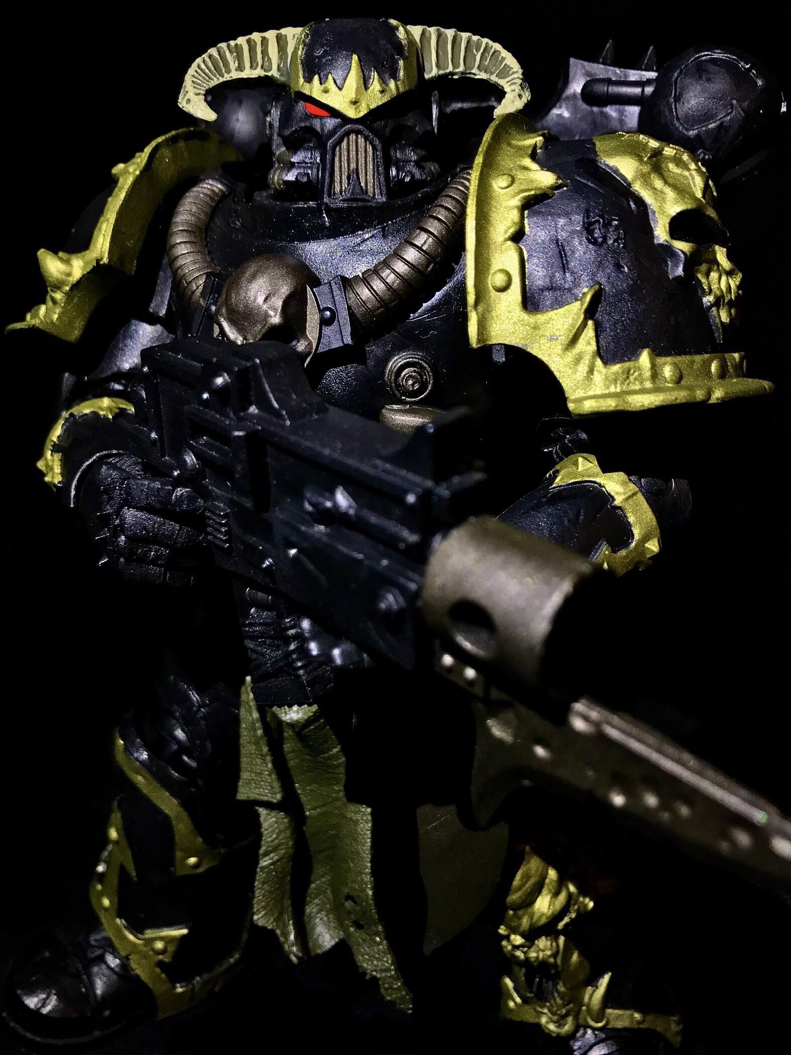 Mcfarlane toys, Chaos Space Marine | Scrolller