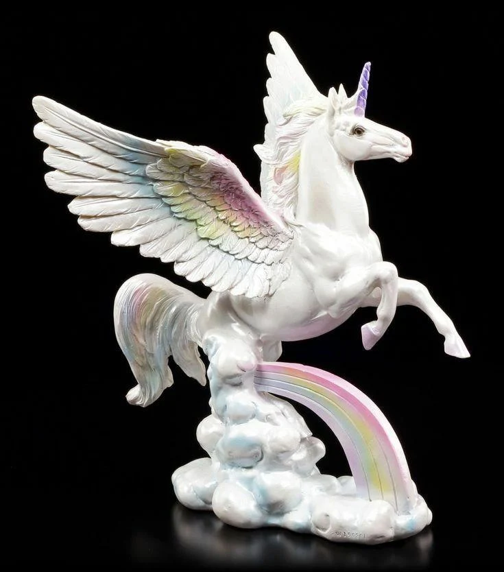 White Pegasus/Unicorn Statue | Scrolller