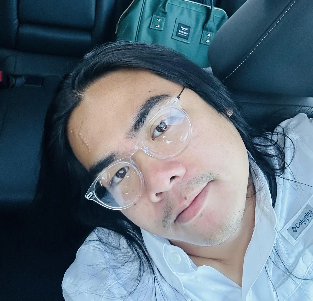 Any color suggestions?? | Scrolller