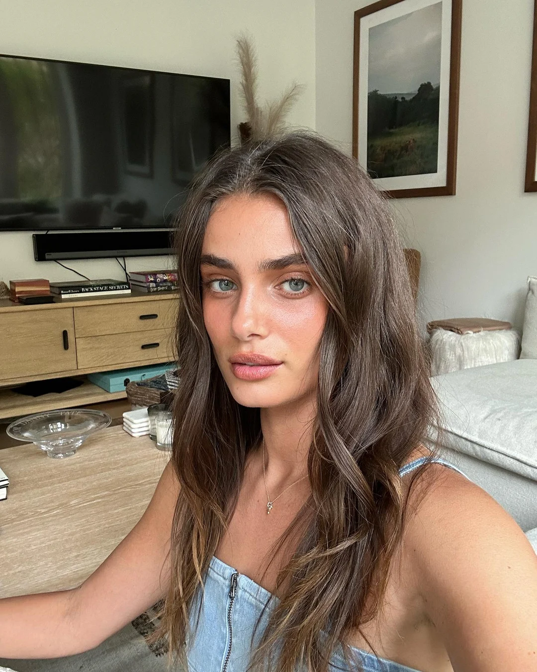 Taylor Hill | Scrolller