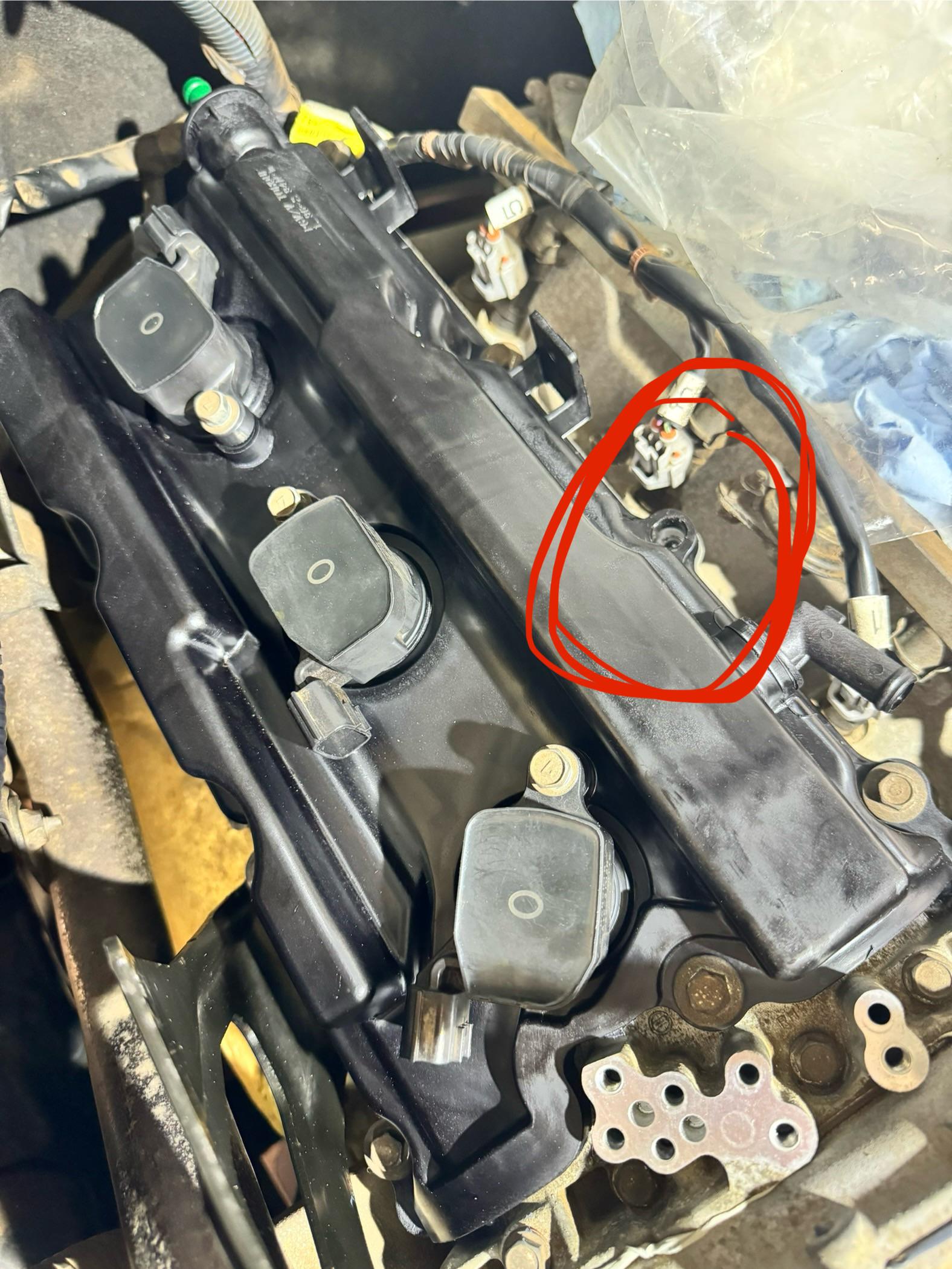 Valve cover bolt snapped off | Scrolller