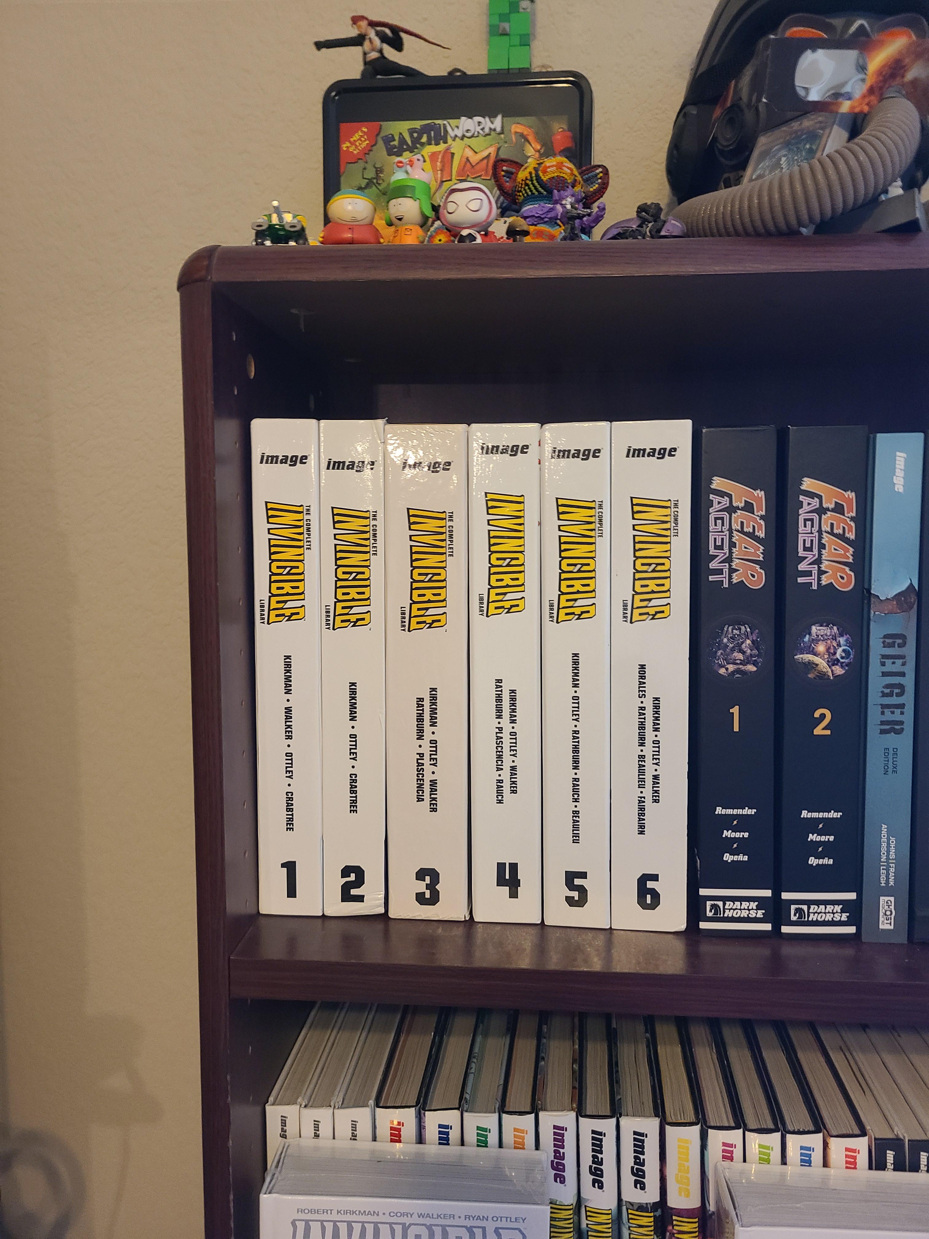 My Complete Invincible Library | Scrolller