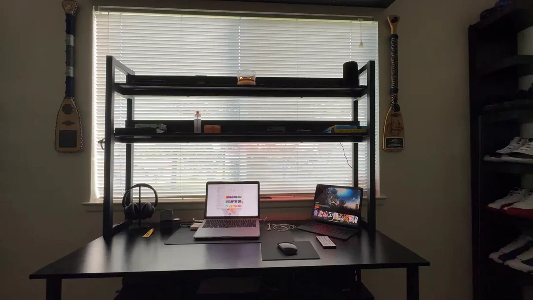 Office Space | Scrolller