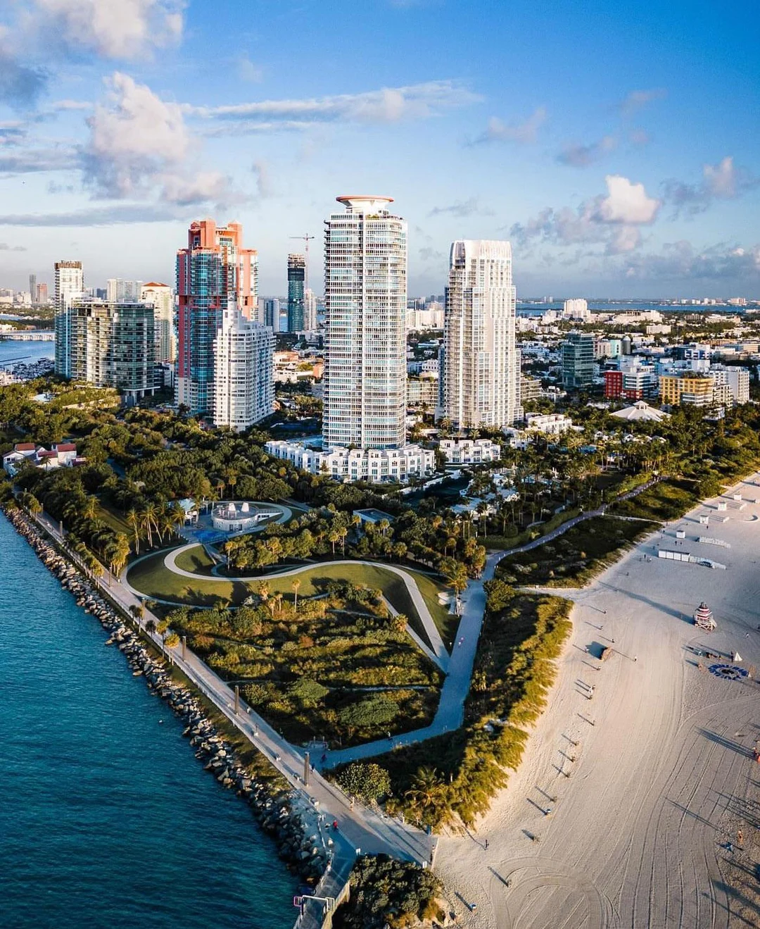 Miami Beach | Scrolller