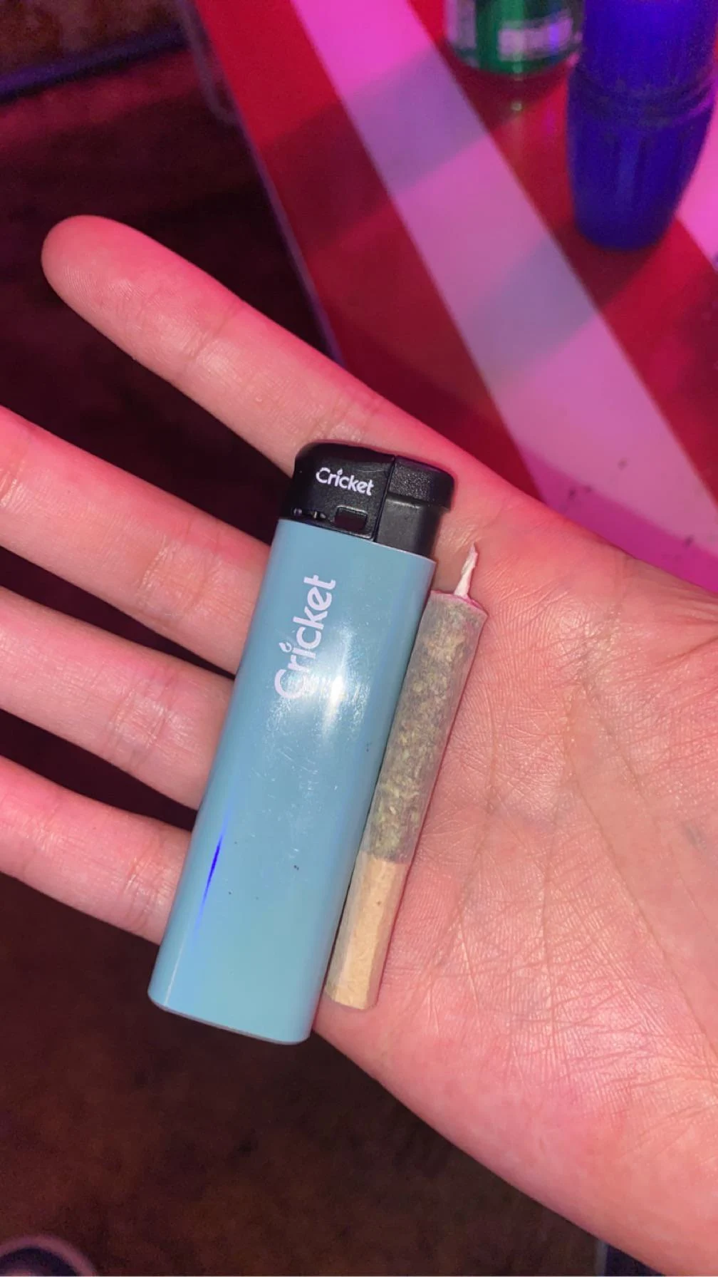 tiny joint | Scrolller