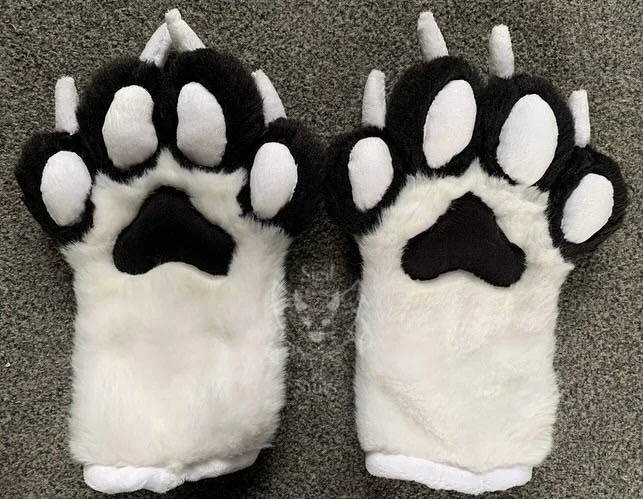 Some paws! (Made by me) | Scrolller