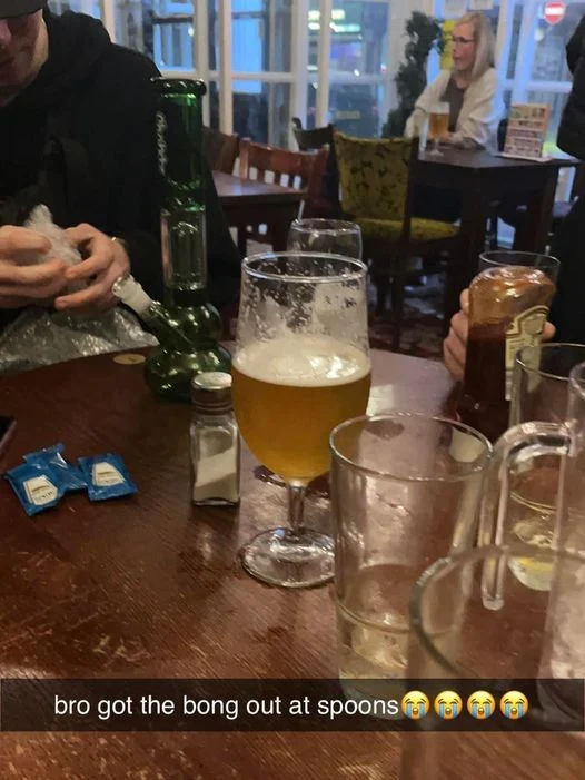 Quick rip in the pub | Scrolller