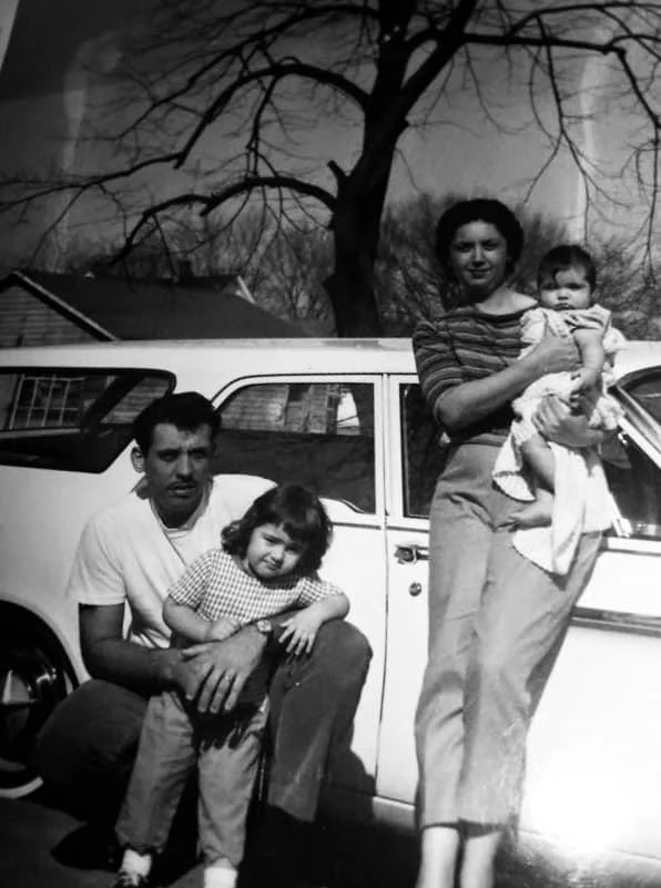 Grandpa, Aunt, Grandma, and Mom 1963 | Scrolller