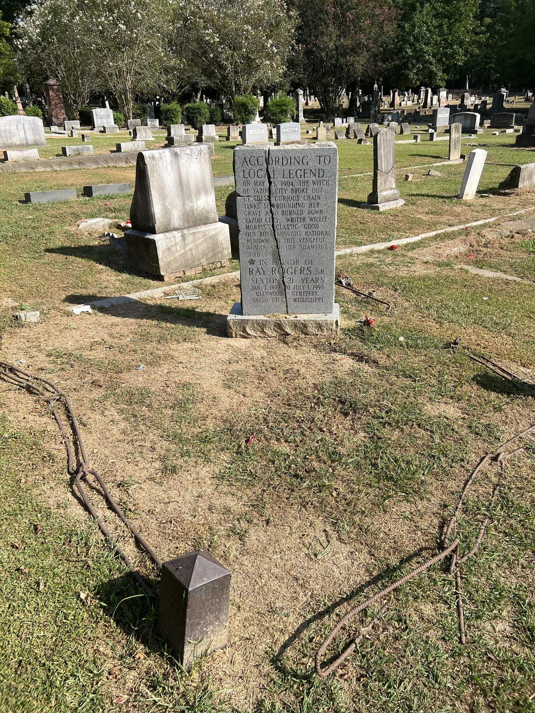 Yazoo, MS - Witches Grave | Scrolller