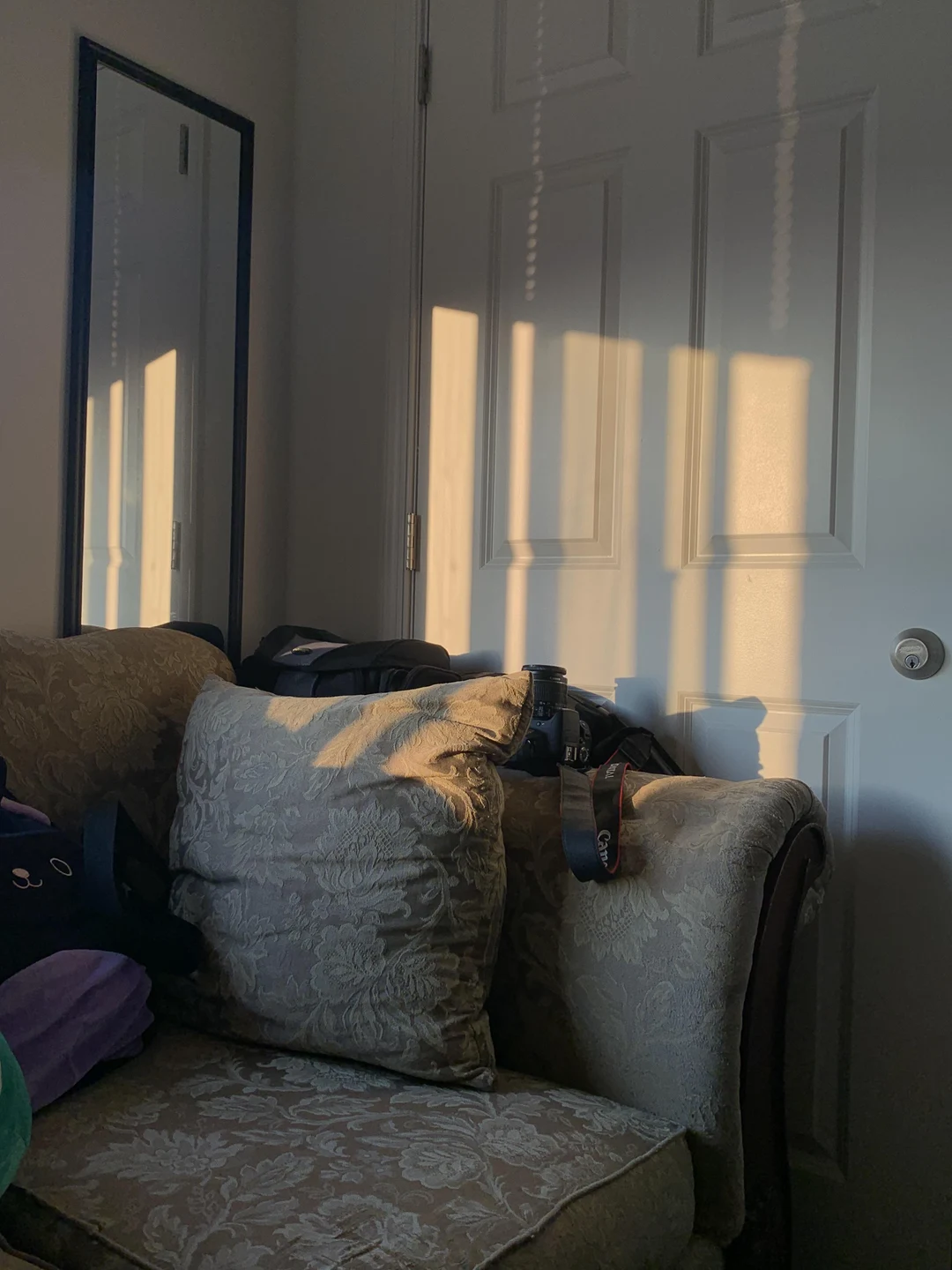 The coziest of corners | Scrolller