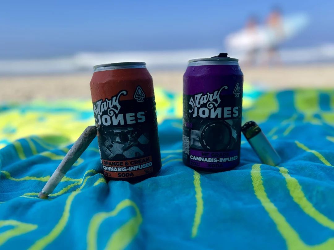 Choose your beach loadout | Scrolller