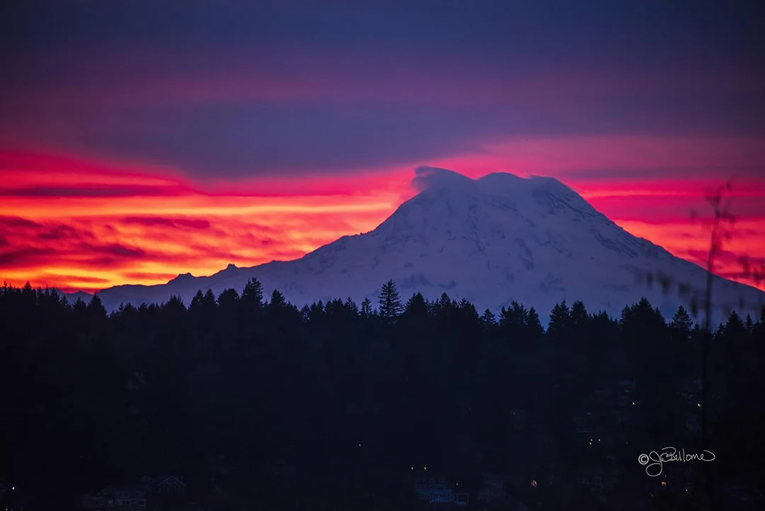 Mount Rainier taken from Olympia, WA at sunrise | Scrolller