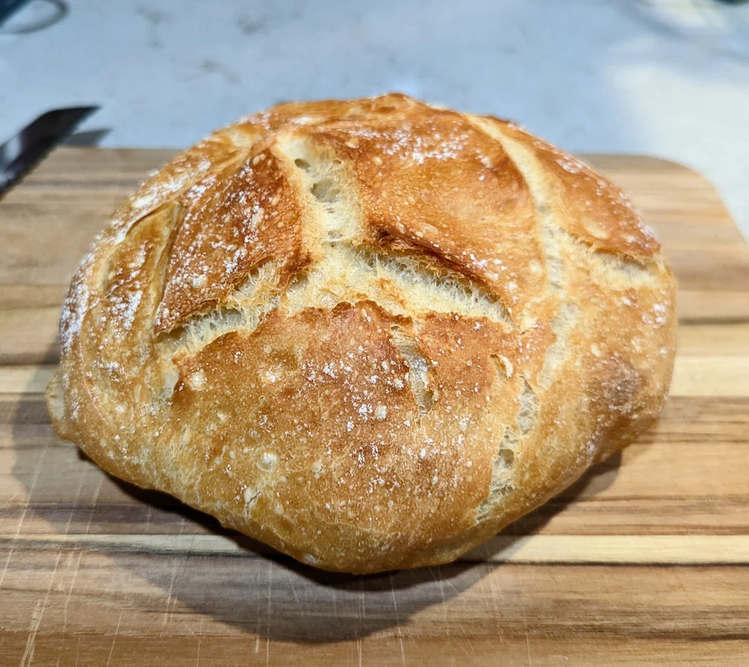 Finally got a dutch oven to bake bread! | Scrolller
