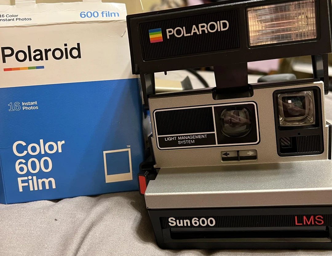 Discover more like Polaroid: New film loaded but it’s not powering on - what can I do? and ...