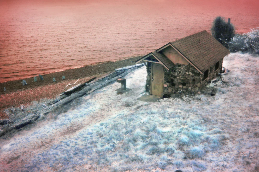 Shoreside Infrared | Scrolller