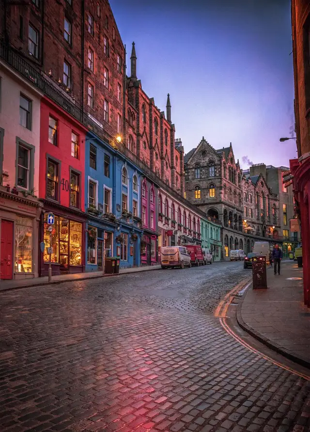 Edinburgh, Scotland | Scrolller