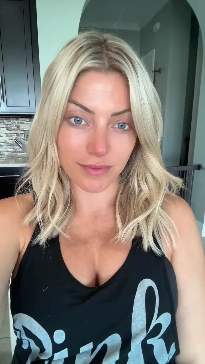 Alexa Bliss | Scrolller