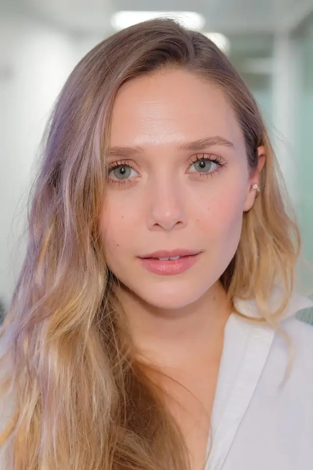Elizabeth Olsen | Scrolller