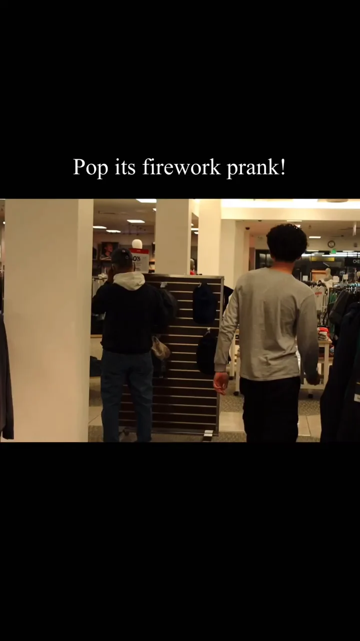 Pop it’s prank! | Scrolller
