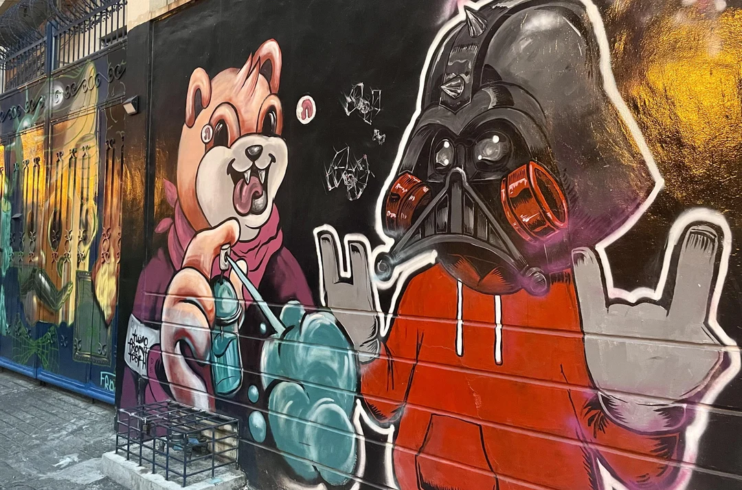 Seen in one of the streets in Manila 🧸 | Scrolller