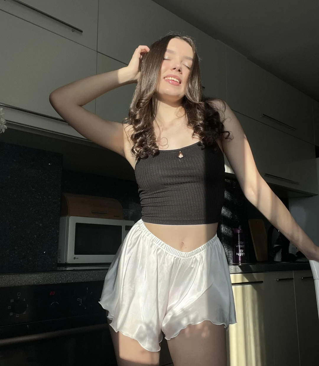 springtime makes you happier | Scrolller