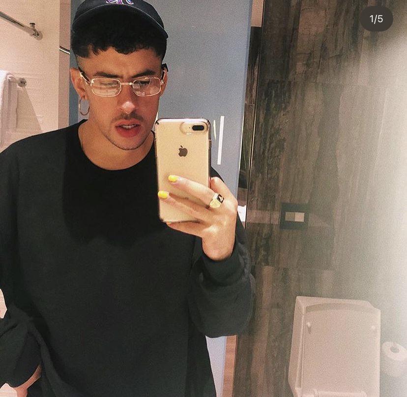 Where to find eyeglasses similar to these | Scrolller