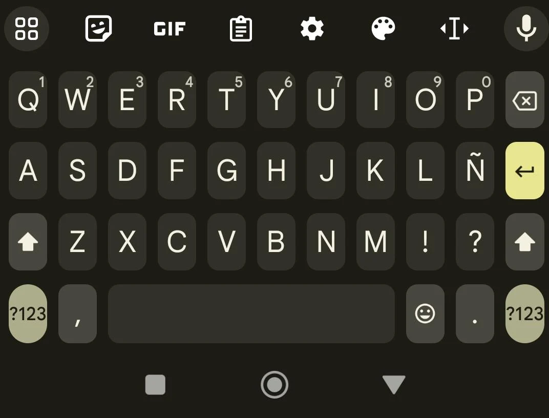 Keyboard layout changes everytime | Scrolller