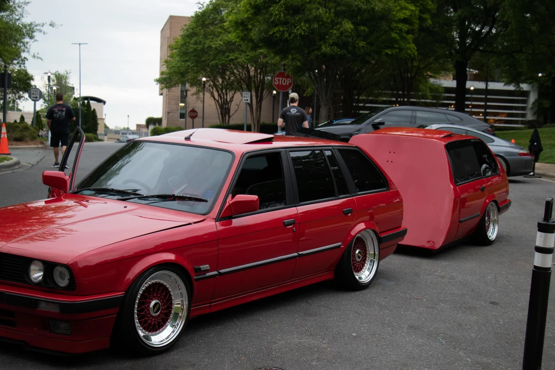 [6000x4000] BMW E30 Wagon with Matching trailer | Scrolller