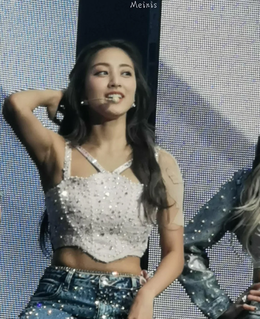 God Jihyo | Scrolller