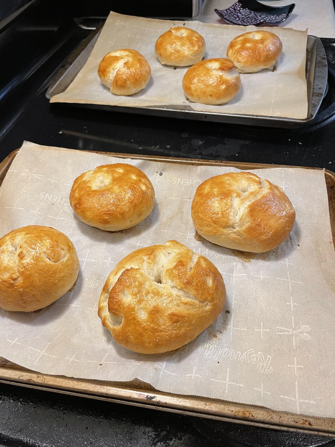 Bagel shaping help | Scrolller