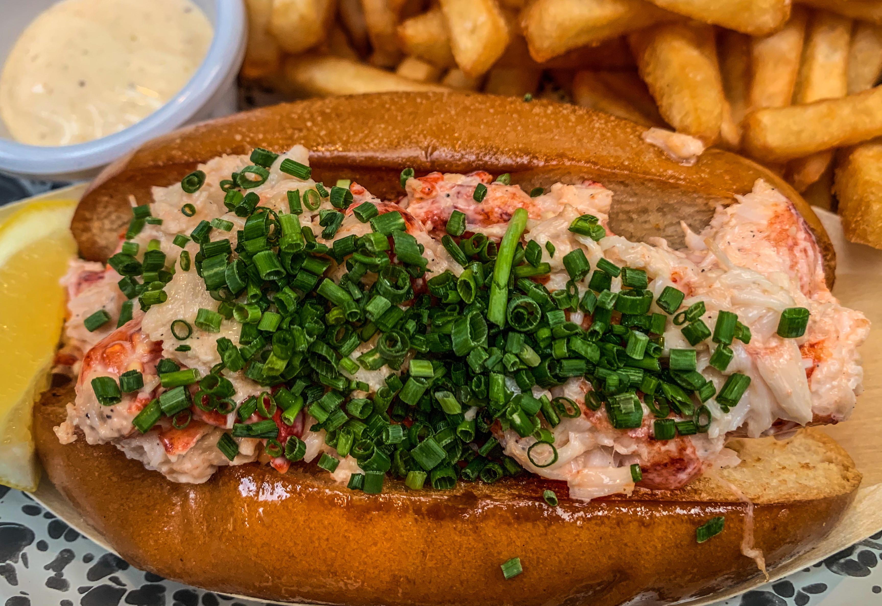 [i ate] a lobster roll | Scrolller