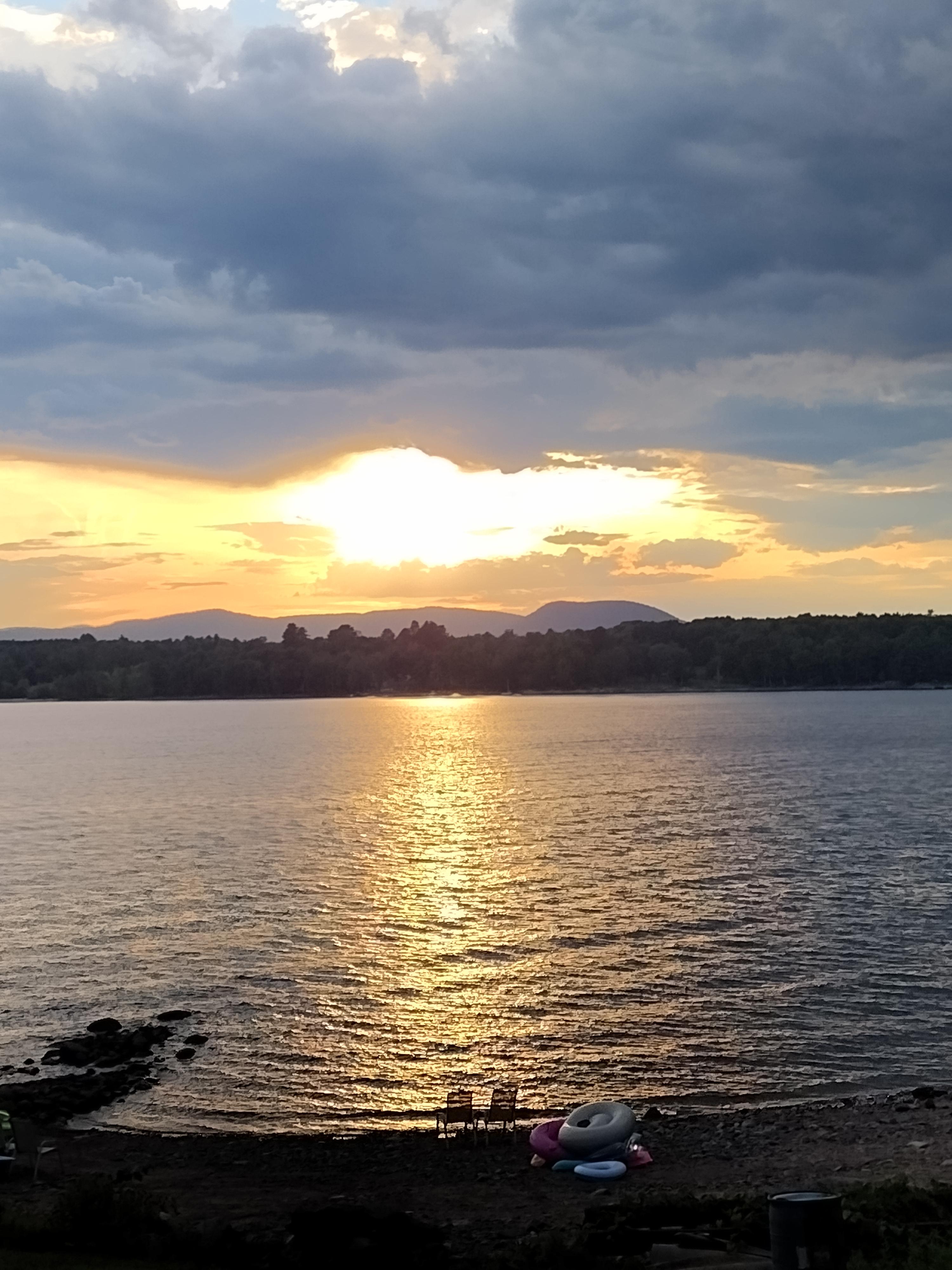 Yet another Beautiful Sunset on the Lake | Scrolller