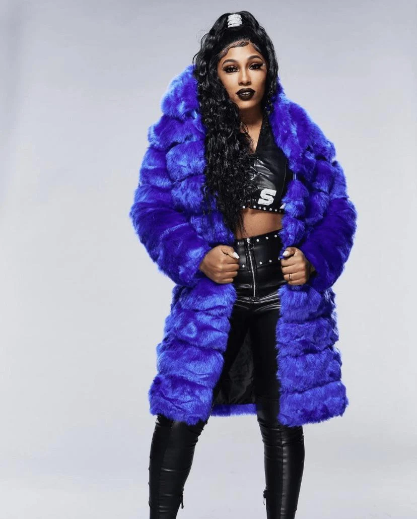 Lash Legend | Scrolller