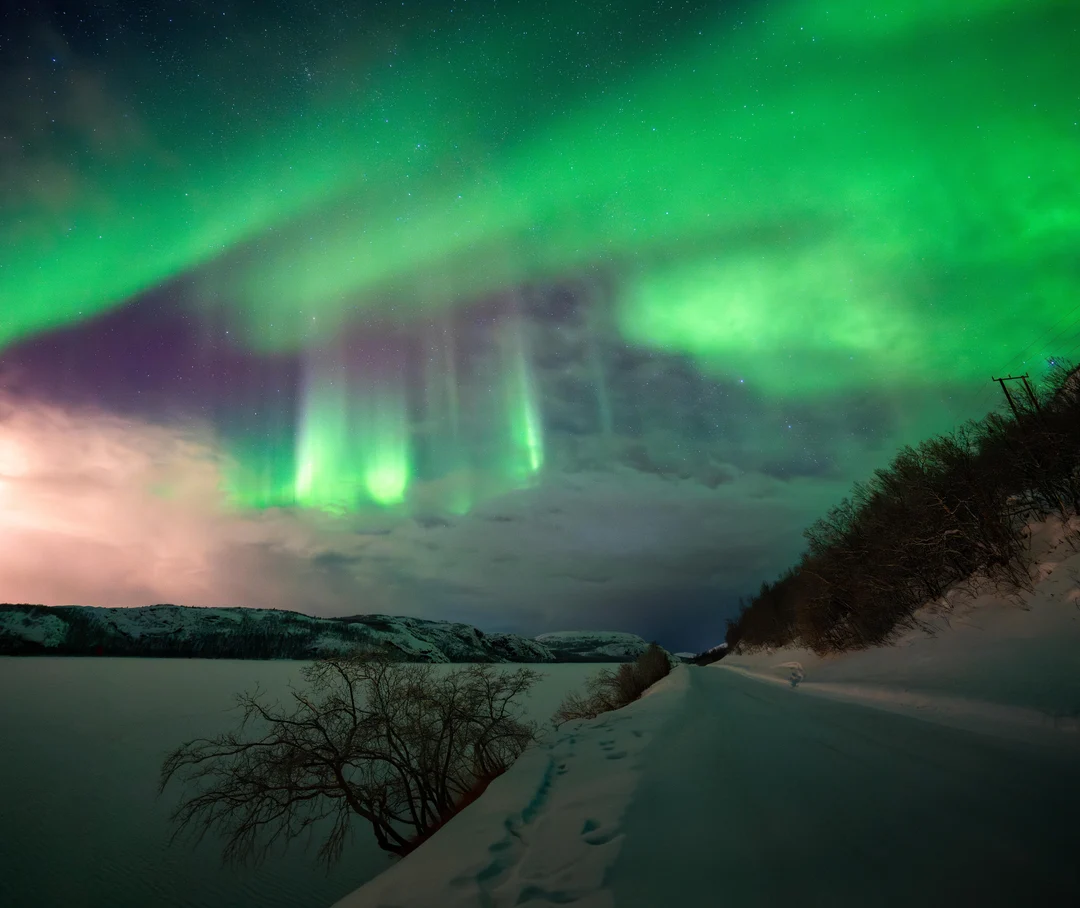 Aurora Borealis over Jarfjordbotn, Norway. [OC] [5733 x 4822] | Scrolller