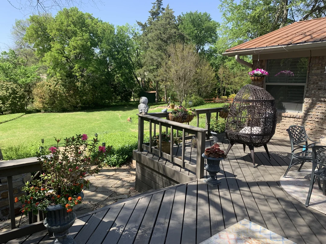 Welcome to our Cozy backyard | Scrolller