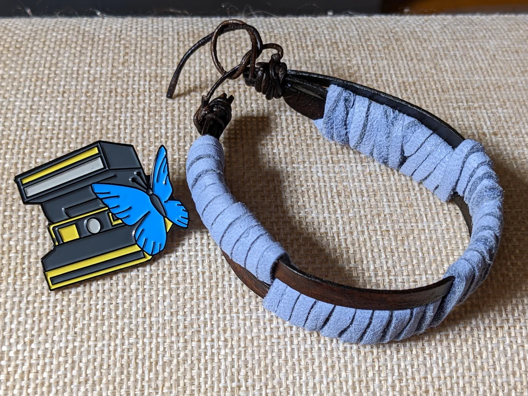 [NO SPOILERS] Rachel's bracelet I've finally made. My first handmade thing, tried to recreate it ...