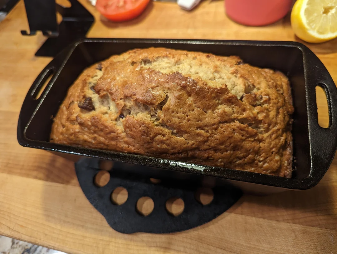 Chocolate chip banana bread | Scrolller