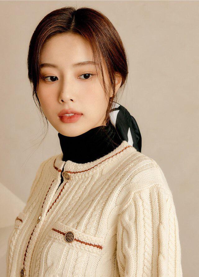 220914 Kang Hyewon X General Idea | Scrolller