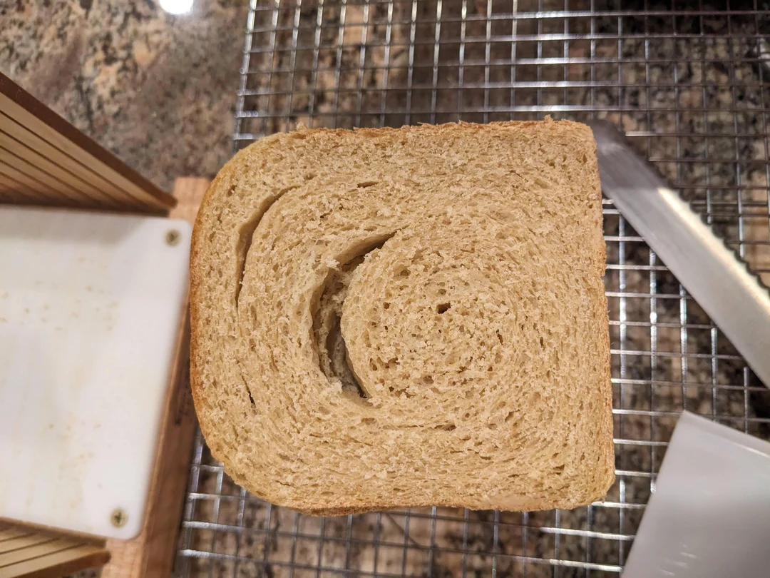 Large air bubbles in spiral of sandwich bread loaf | Scrolller