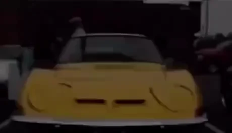 Cars popping-up headlights | Scrolller